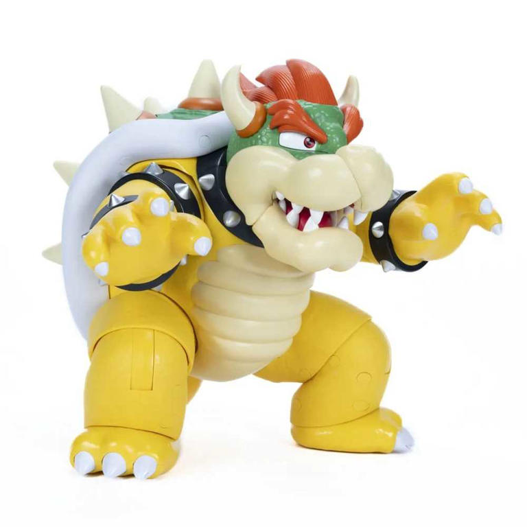 Princess Peach and Bowser Figures Capture the Magic of Super Mario at ...