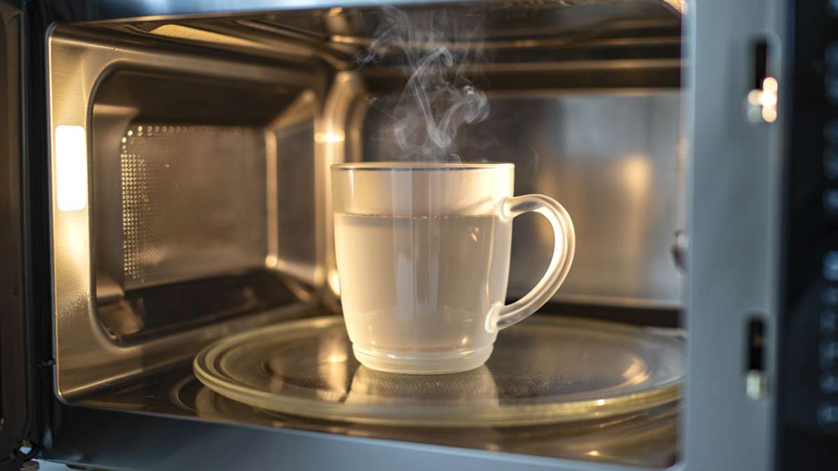 Think microwaving a glass of water is harmless? One tiny mistake can ...