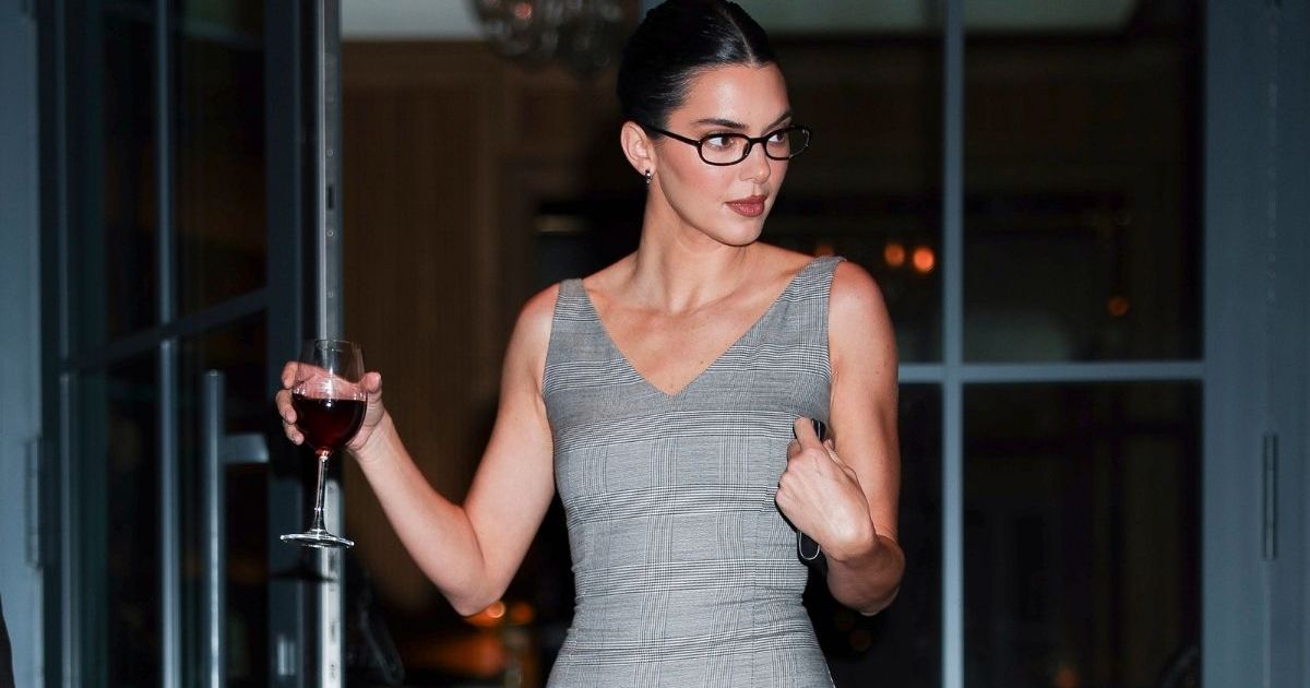Photos From Kendall Jenner's ‘First Tailgate' Event in Dallas Are ...