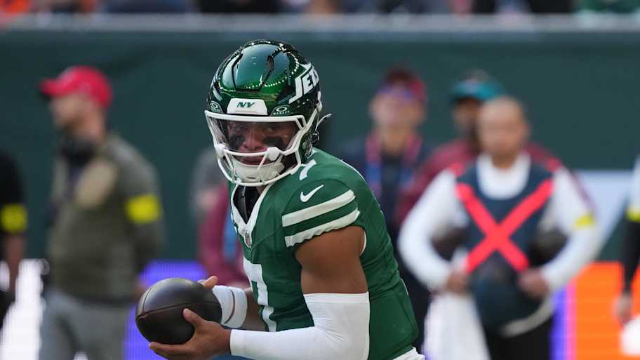Justin Fields Facing Heavy Backlash After Embarrassing Week 6 Loss