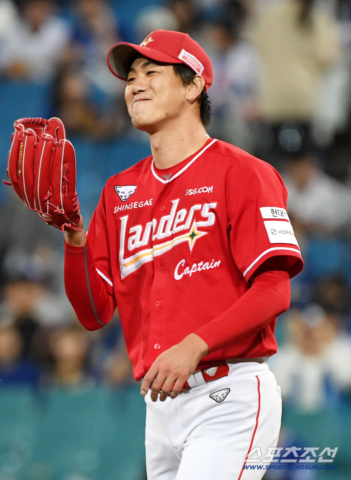 Kim Kwang-hyun is relaxed in autumn baseball