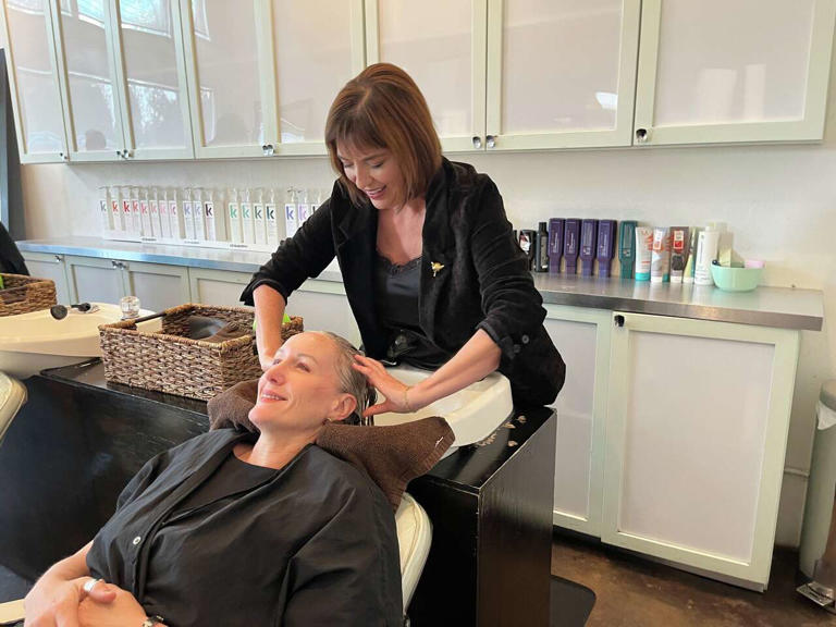 Austin oncologist urged stylist to get blood test that found leukemia