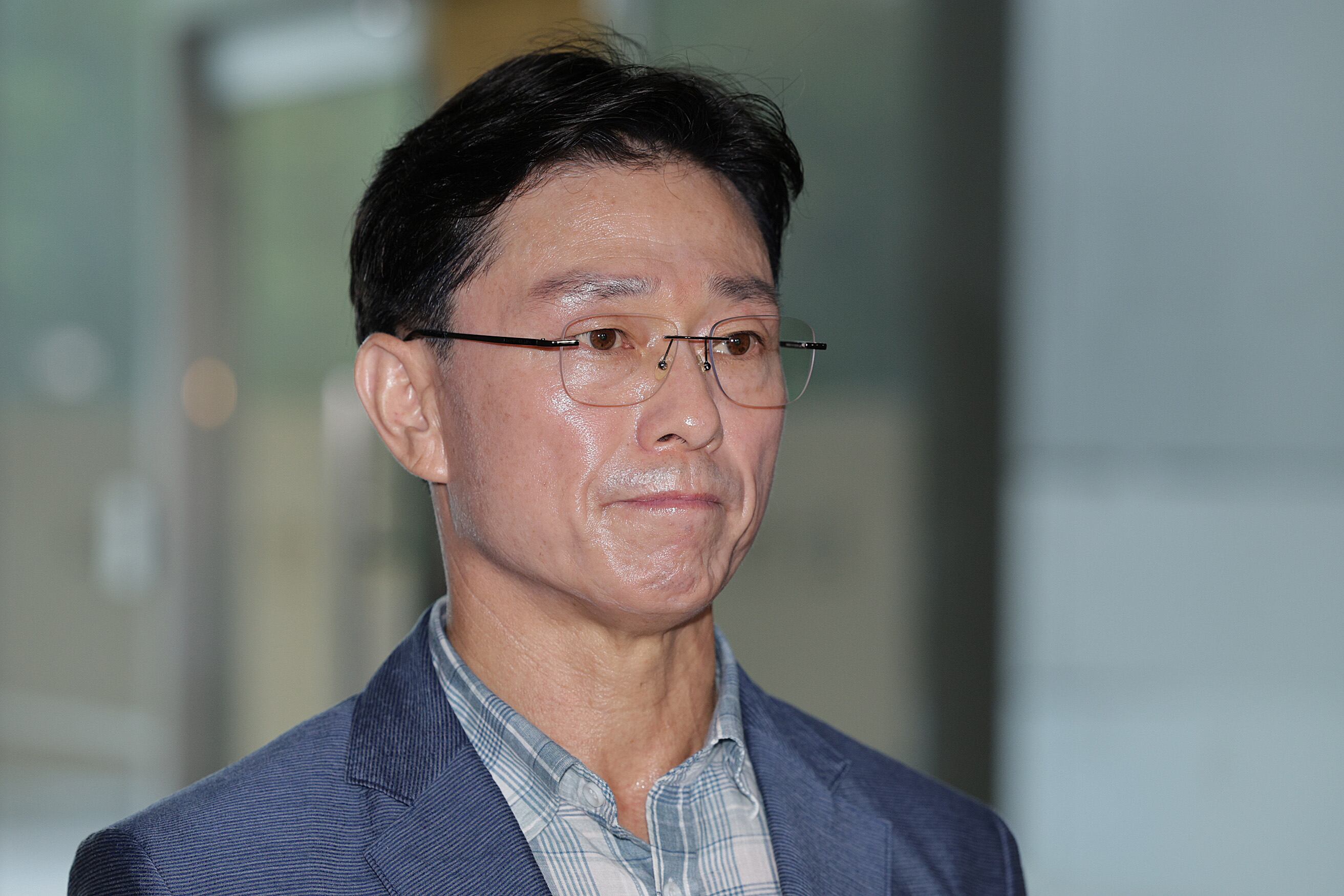 Exclusive: Special Counsel Secures Statement on Alleged Room Salon Meeting