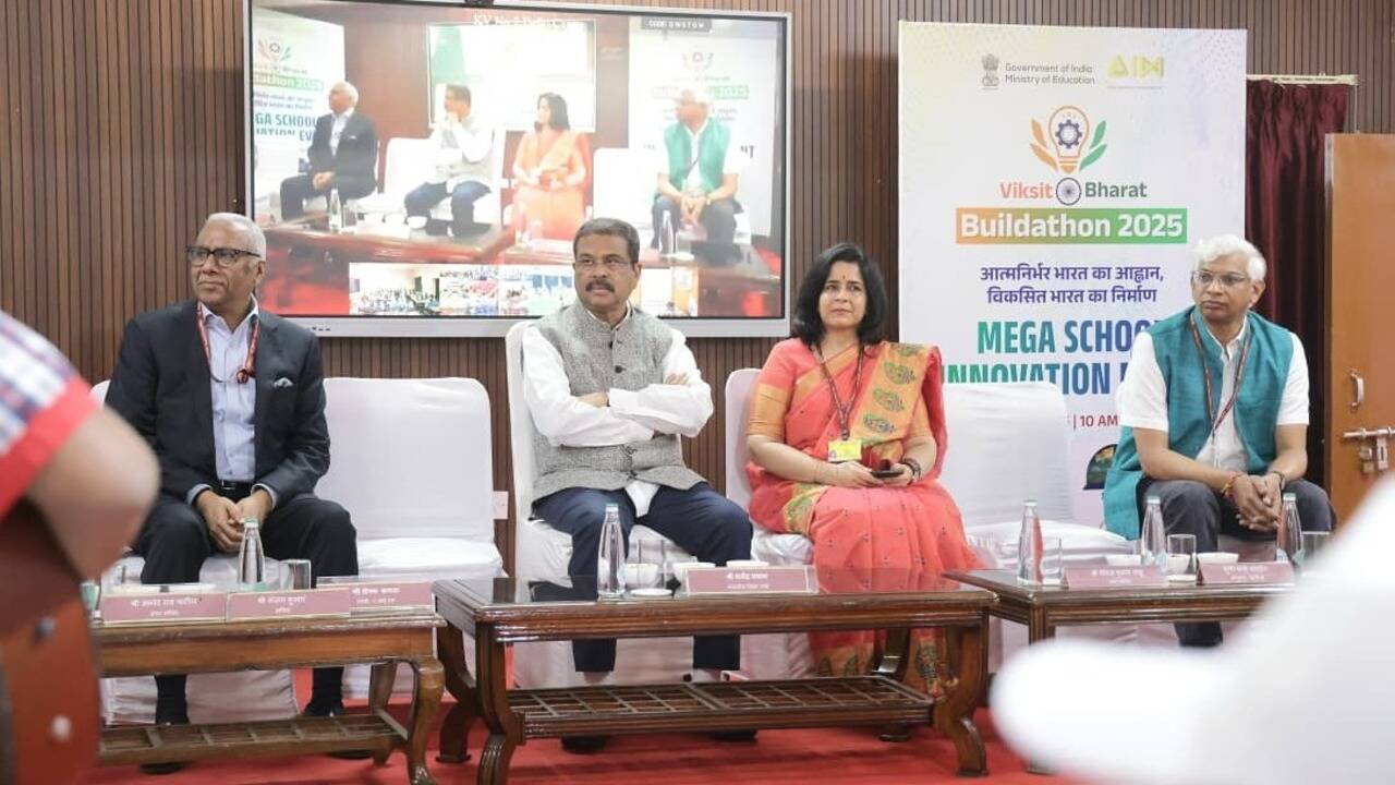 Over 3 Lakh Schools Participate Simultaneously in Viksit Bharat Buildathon