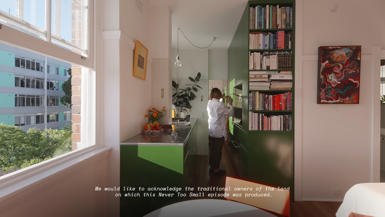 Colourful Art Deco Micro Apartment, Sydney 27sqm 290sqft