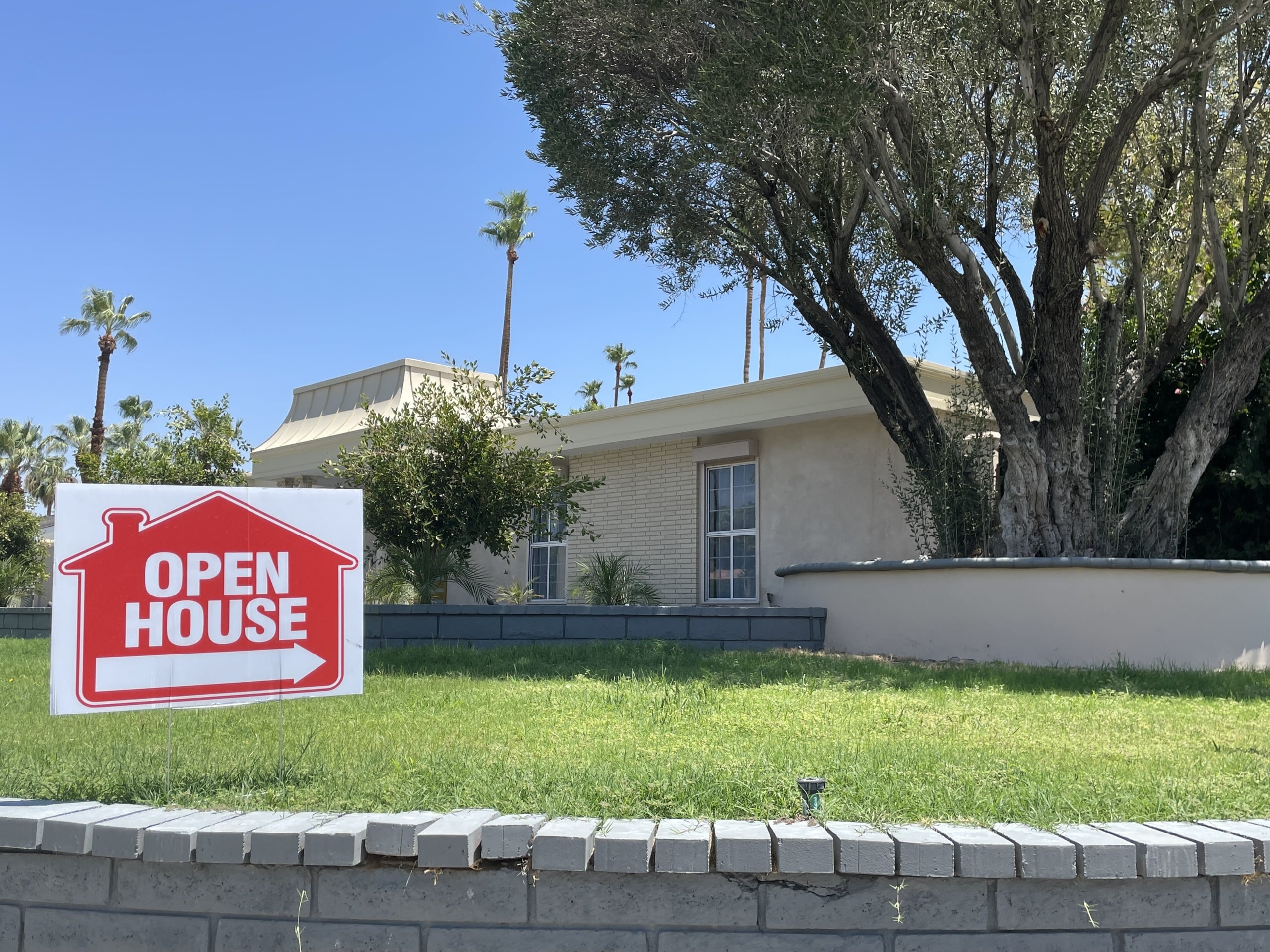 Home prices down slightly; Palm Springs homes selling fast as inventory ...