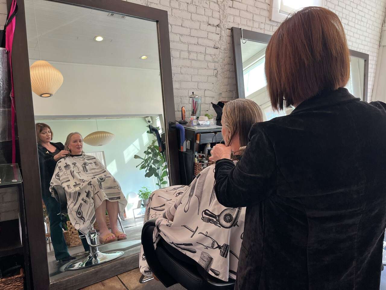 Austin oncologist urged stylist to get blood test that found leukemia