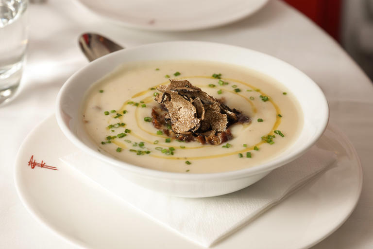 VIDEO: Massive C-130 fuselage delivered to Abilene Zoo overnight