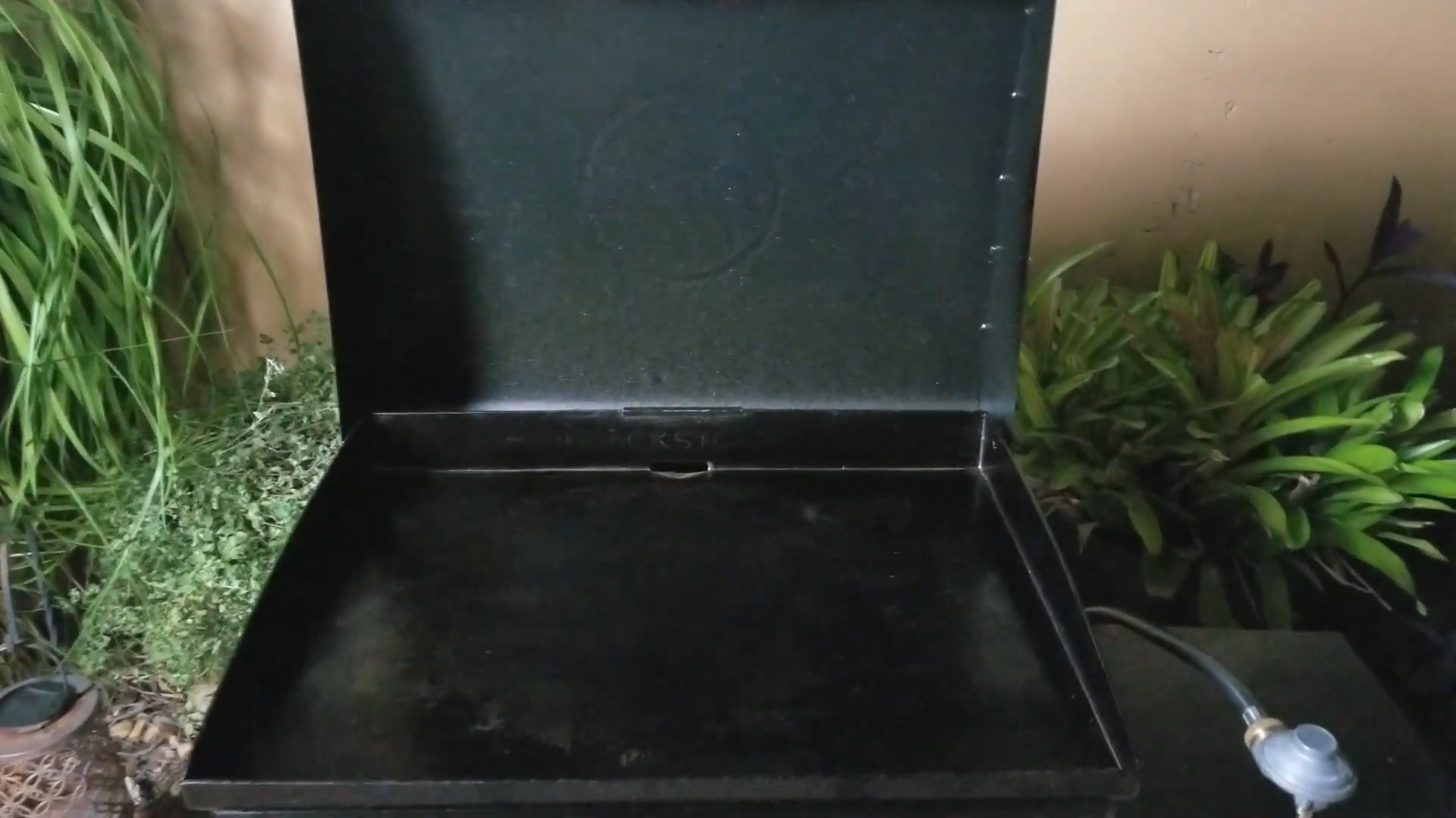 How to clean your Blackstone in under 4 minutes