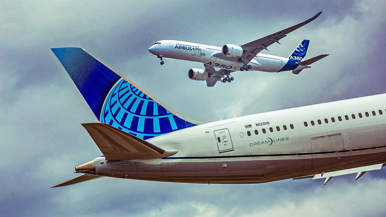 What Happened To United Airlines & The Airbus A350?
