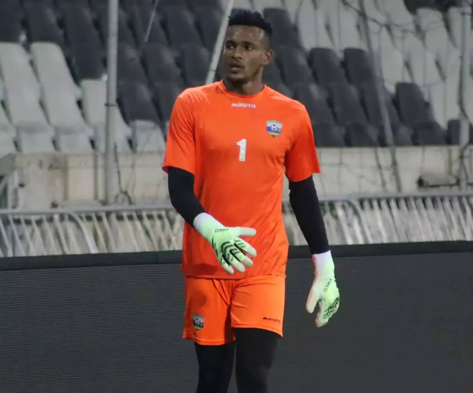 Adel Amrouche urges Kaizer Chiefs to allow Fiacre Ntwari to move