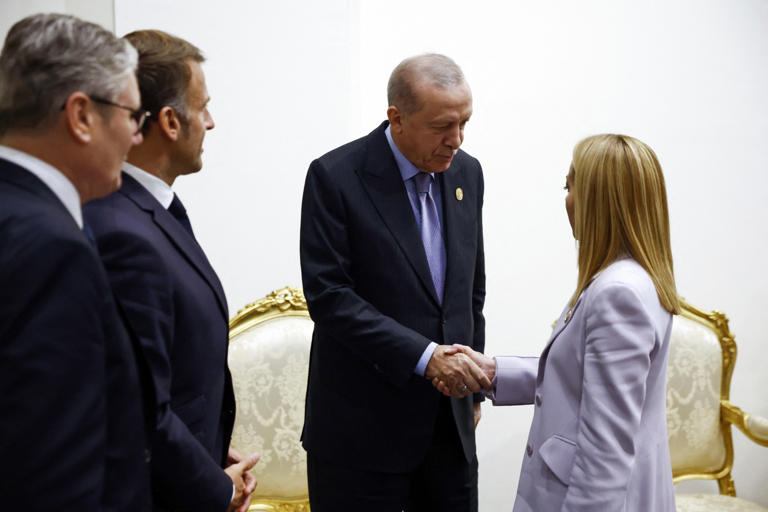 «Du siehst gut aus, aber …»: Erdogan sorgt mit Rat an Meloni für Heiterkeit