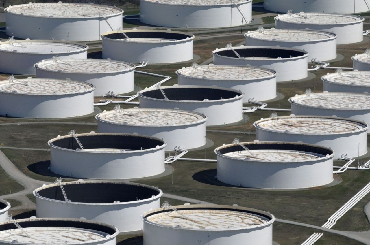 IEA Forecasts Bigger Oil Surplus, With Global Inventories Soon Set to Rise