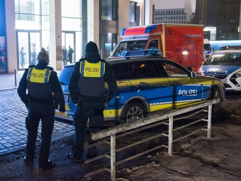 Polizei-News VS-Villingen, 14.10.25: Tätergruppe erpresst und verletzt ...