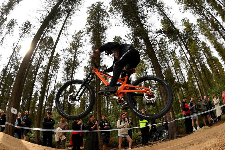 Steve Peat interview: Sheffield's downhill mountain bike world champion ...