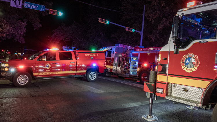 AFD puts out fire outside Downtown Austin condominium