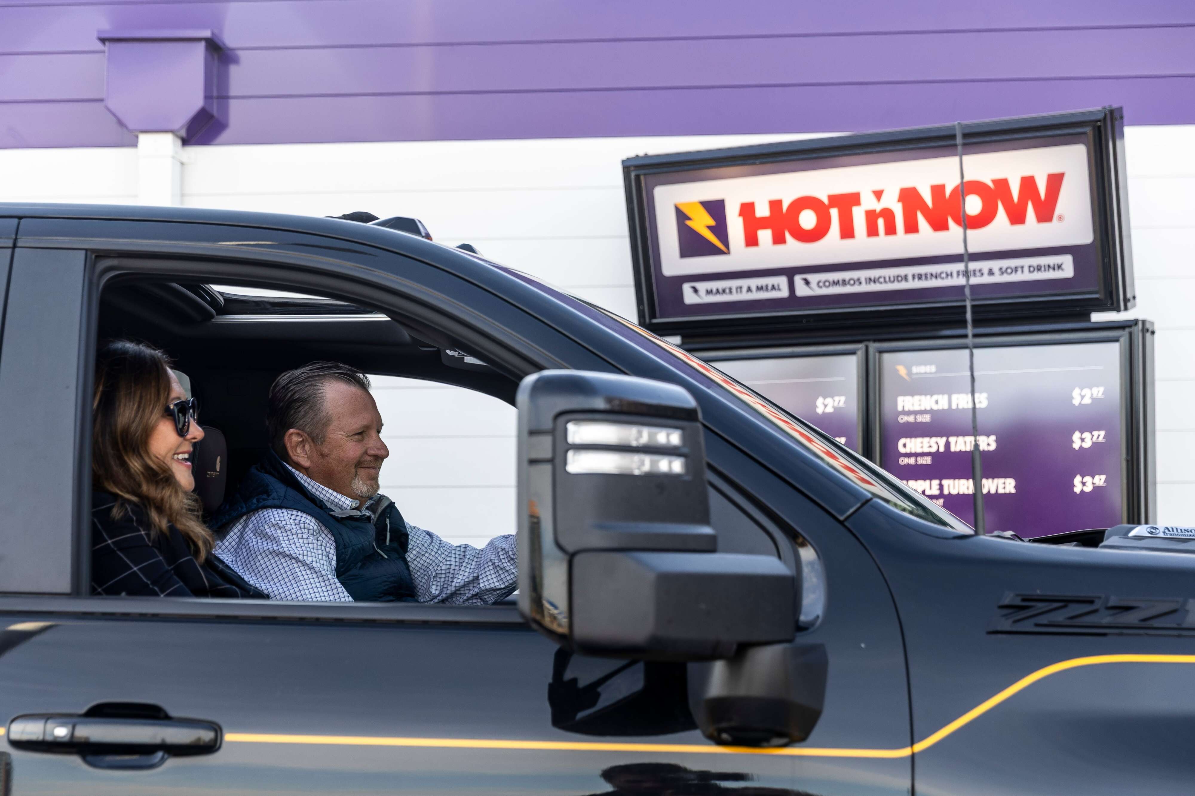 How much do Hot ‘n Now burgers cost? 6 things to know about the chain’s ...