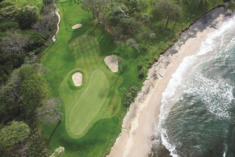 8 Best Golf Courses in Costa Rica & How to Book Tee Times