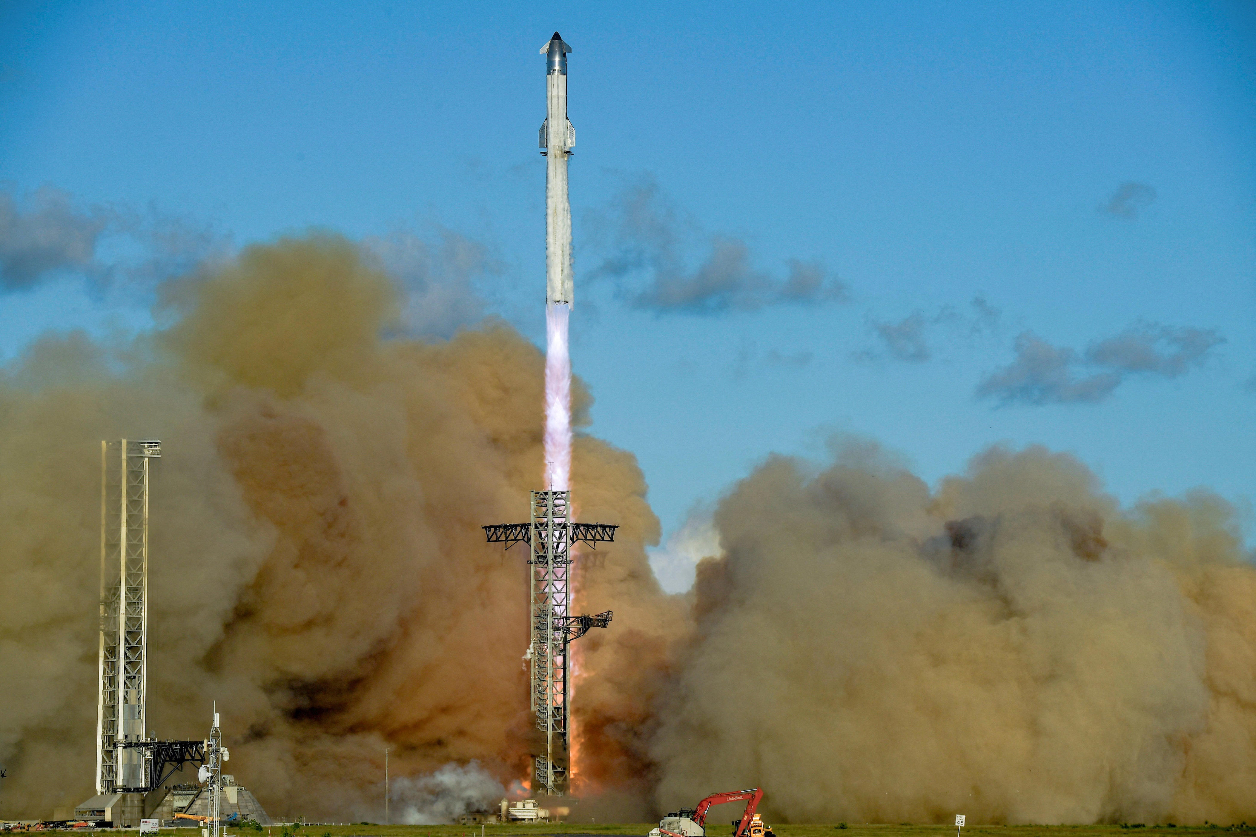Starship's current version launches for last time in Texas. Up next ...