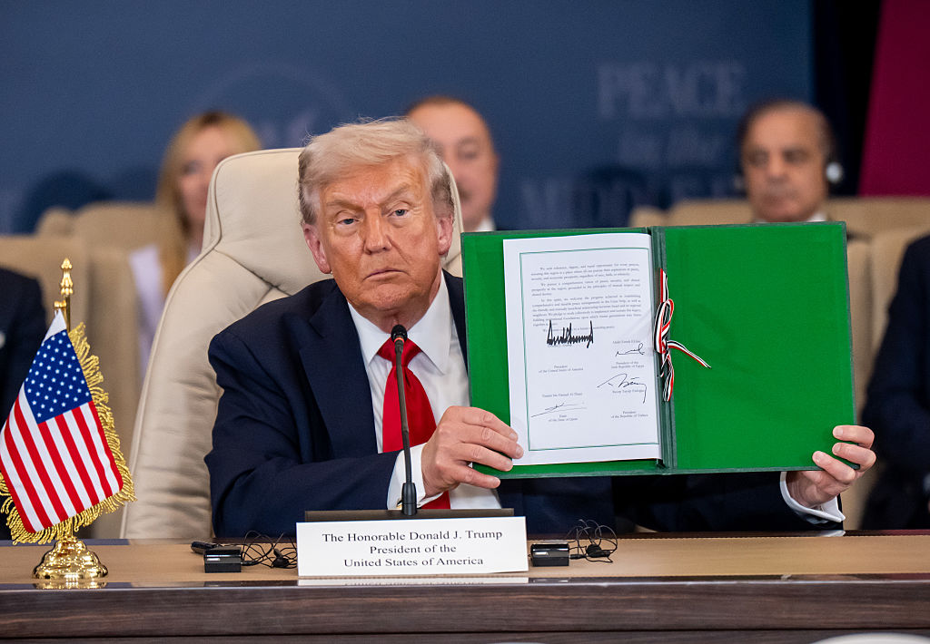 Trump and World Leaders Sign ‘Enduring Peace’ Pact Aimed at Ending Gaza War
