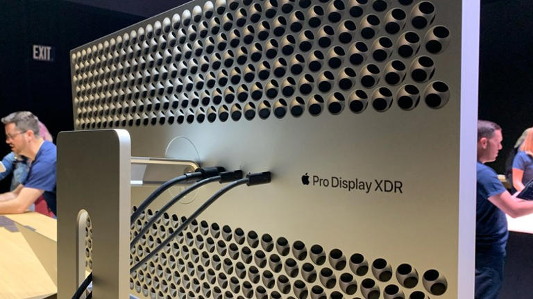 macOS 26.1 Beta Hints At Pro Display XDR 2 Release With New Features