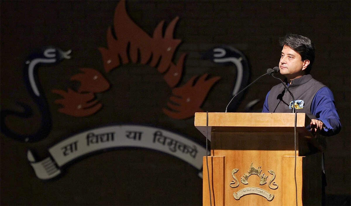 Jyotiraditya Scindia Highlights Military Strategy at Gwalior Fort Event