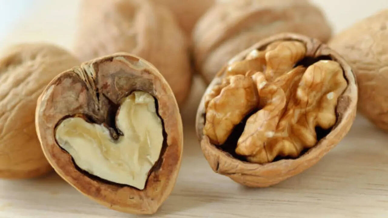 This Nut Works Wonders for Your Brain and Heart—You Only Need Three A Day