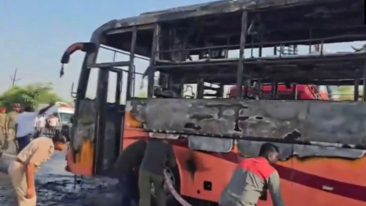 Jaisalmer-Jodhpur Bus Bursts Into Flames On National Highway, Several ...