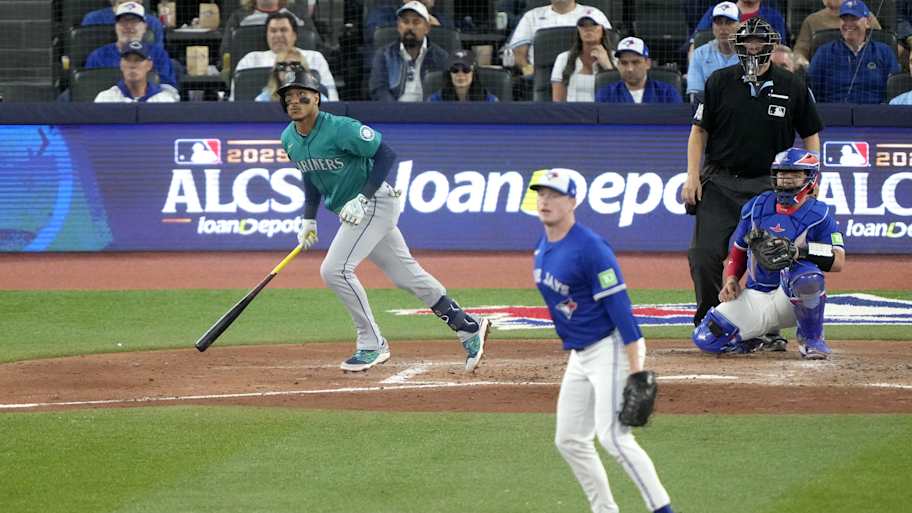 Twins fans don't know how to feel after old friend rocks traded pitcher ...