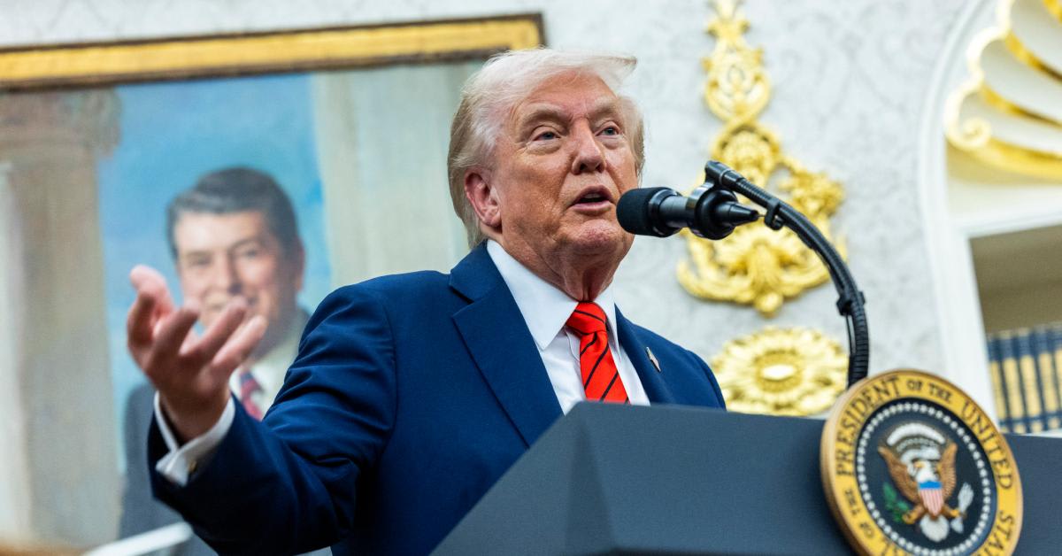 Donald Trump Loses It After 'TIME' Magazine Posts the 'Worst' Photo of ...