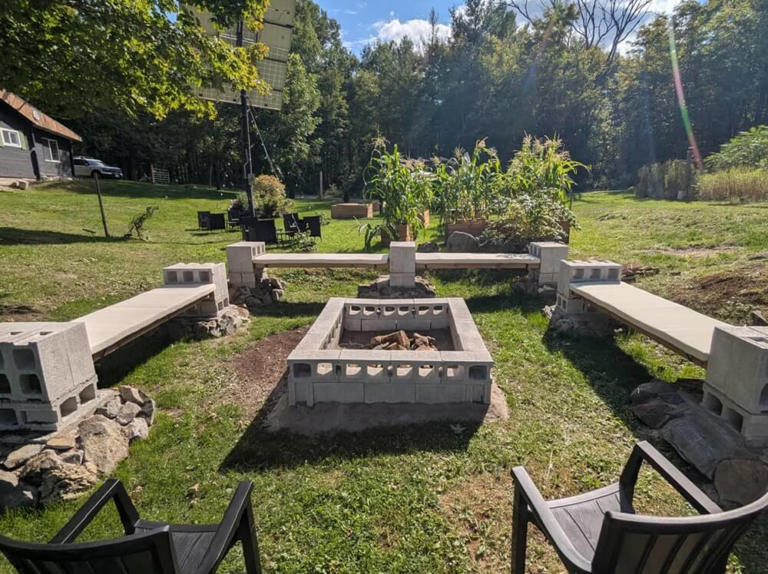 Homeowner shares photos of lakeside off-grid compound: 'A beautiful place'