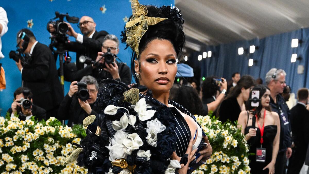 Nicki Minaj Alleges Several People Used Her Credit Card Without Permission