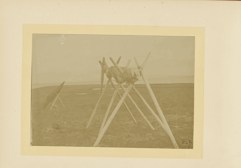 9 haunting yet beautiful photos of American graves