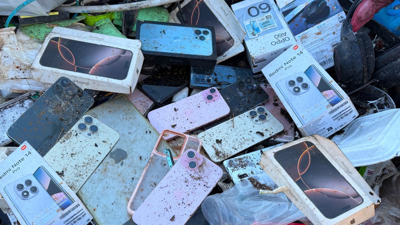 I found and rebuilt discarded iPhones!