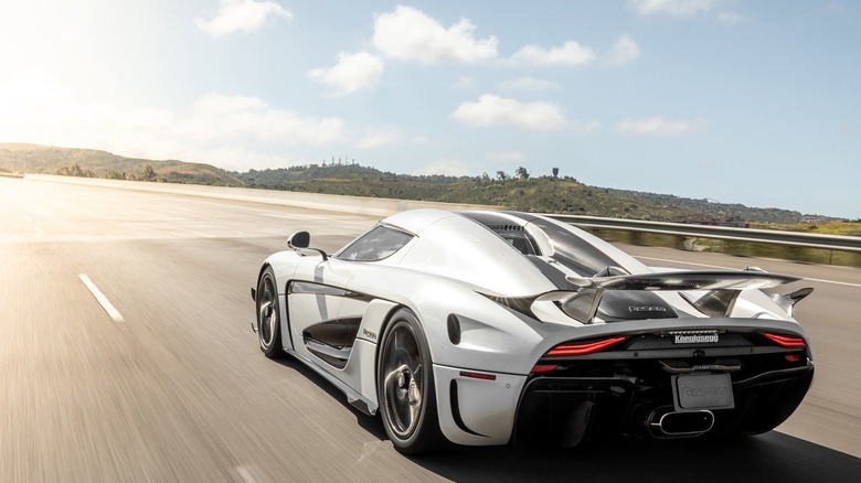 Koenigsegg Regera Top Speed: How Fast Can The Hybrid Supercar Actually Go?
