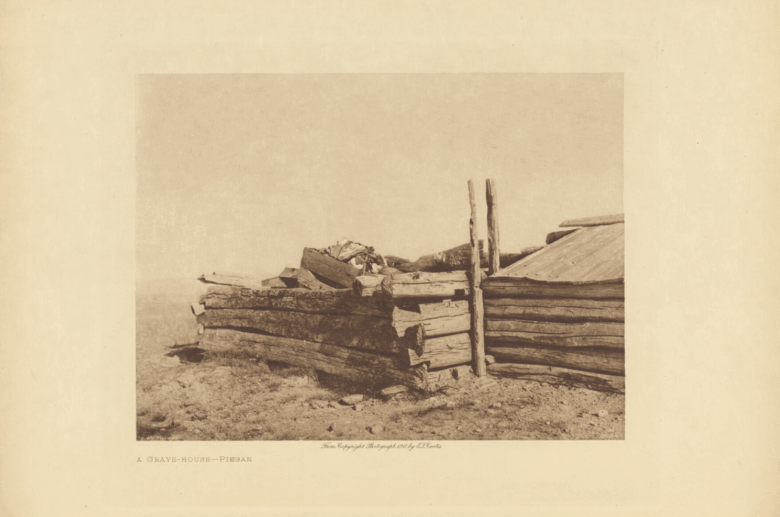 9 haunting yet beautiful photos of American graves