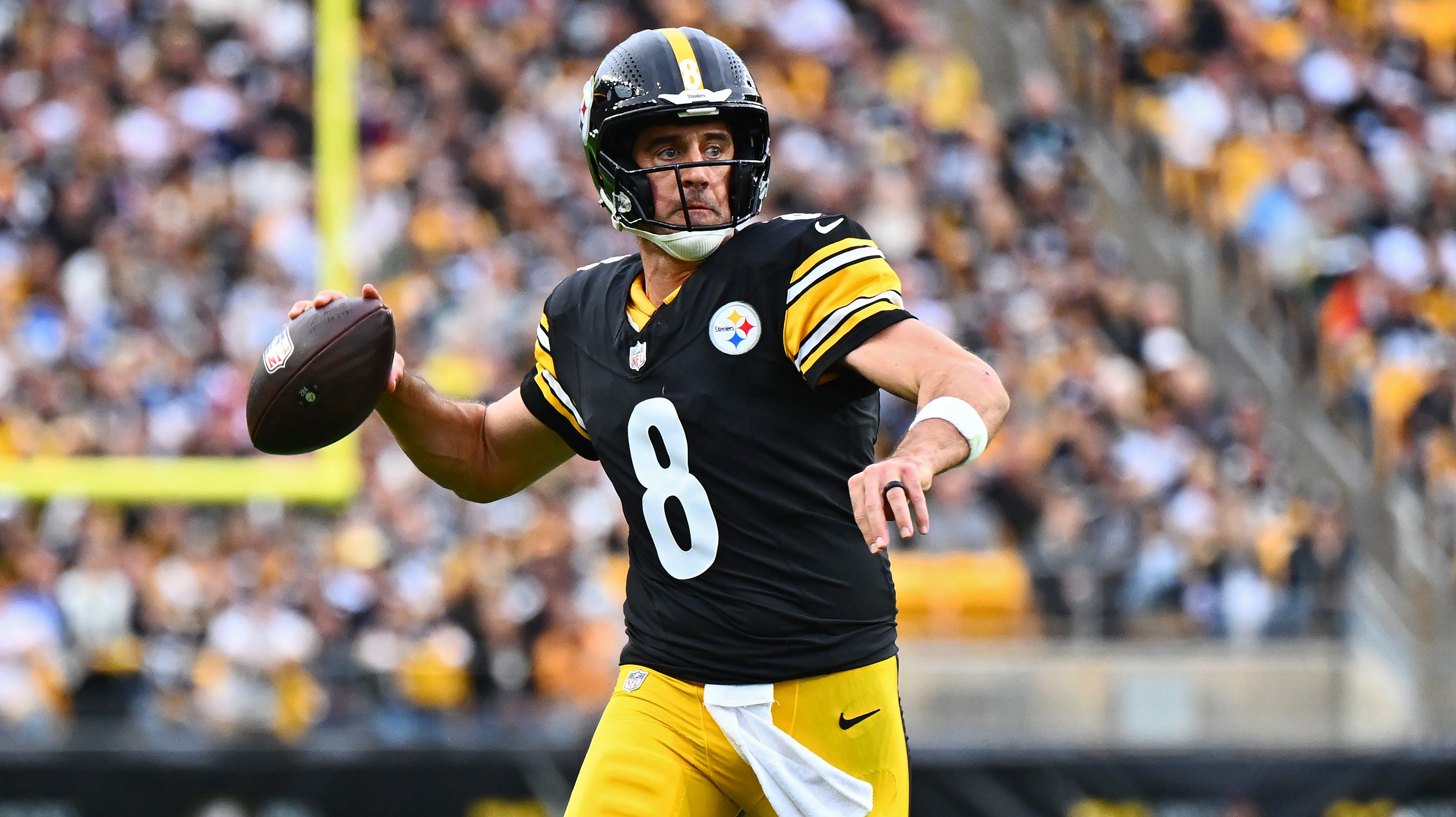 Steelers Trade Pitch Lands Aaron Rodgers with 50-TD Eagles WR