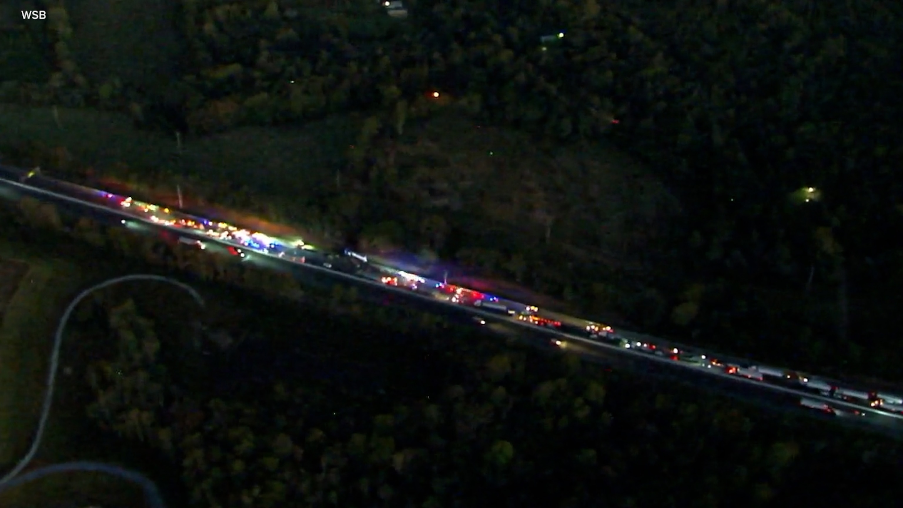 8 dead after 6-vehicle crash in Georgia