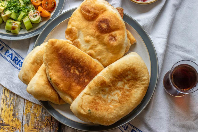 Pişi - Turkish Fried Dough