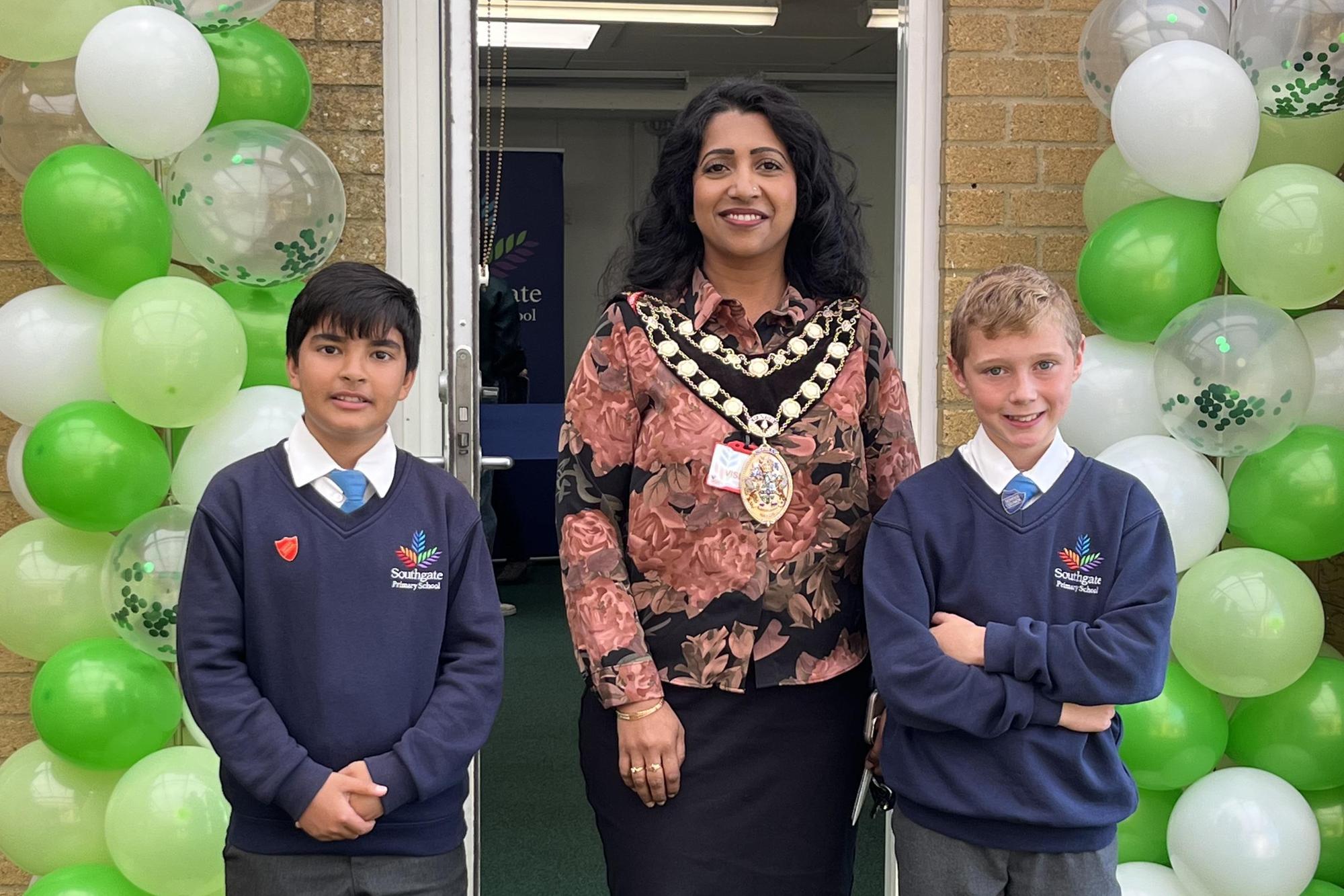 Crawley primary school shows off refurbished library