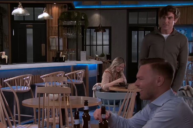 Coronation Street's new Pete star speaks out on debut as fans realise ...