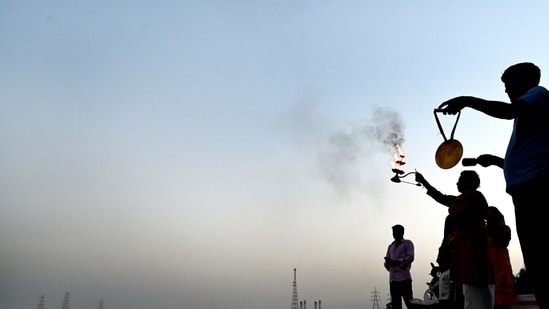 ‘No froth in Yamuna’: Delhi CM Rekha Gupta's big promise for Chhath ...