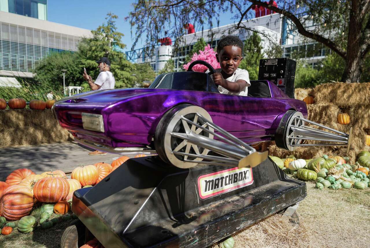 Houston Pumpkin Festival's new tiny slab car at Discovery Green is ...