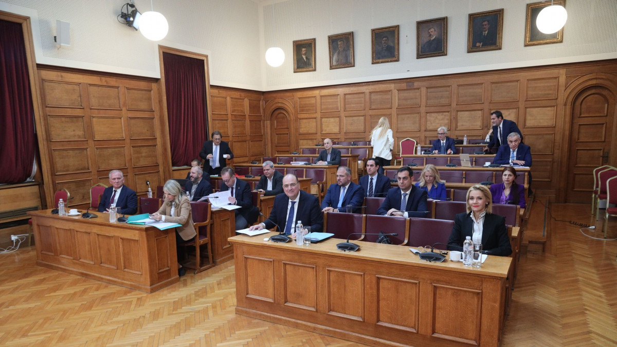 Εξεταστική για ΟΠΕΚΕΠΕ: Τη βίαιη προσαγωγή του Γιώργου Ξυλούρη ζητεί ...