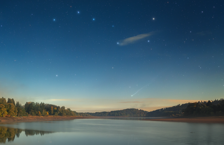 Po 1350 letech nastane jedinečná podívaná. Kometa Lemmon se blíží k Zemi