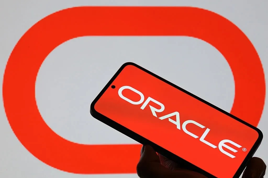 Oracle To Deploy 50,000 AMD AI Chips In A Sign Of Growing Competition ...