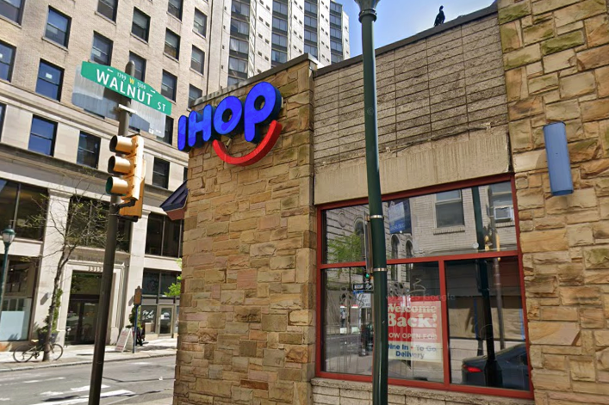 IHOP security guard faces murder charge for killing a homeless man ...