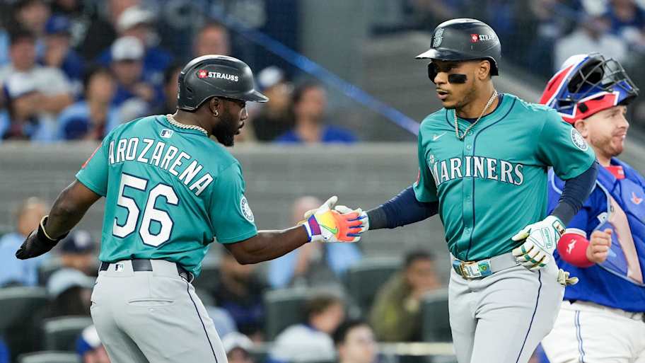 Jorge Polanco Notches Insane MLB First In Mariners' Trouncing Of Blue Jays