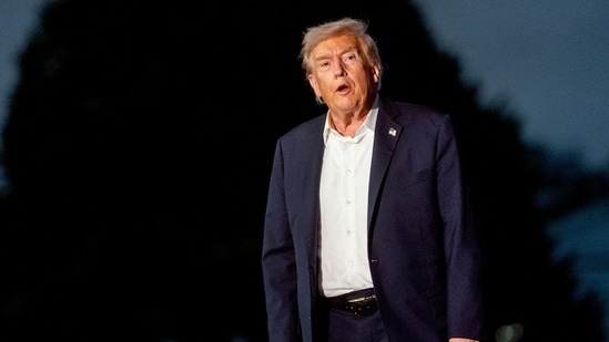 Trump loses cool after ‘losing’ his hair, slams ‘floating crown’ on ...