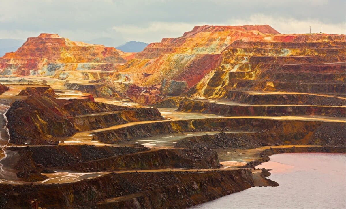 Newly Released Map Reveals the Largest Gold Reserves in the U.S.—Some ...